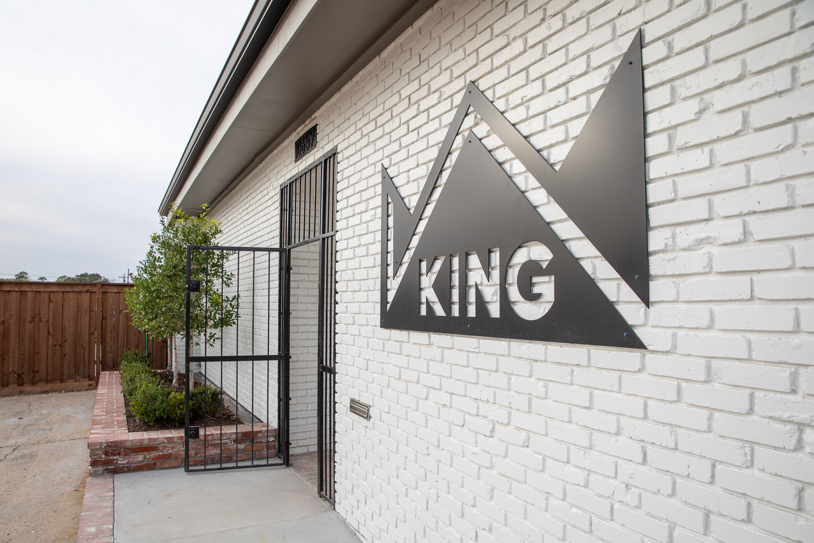 About Us - King Fencing